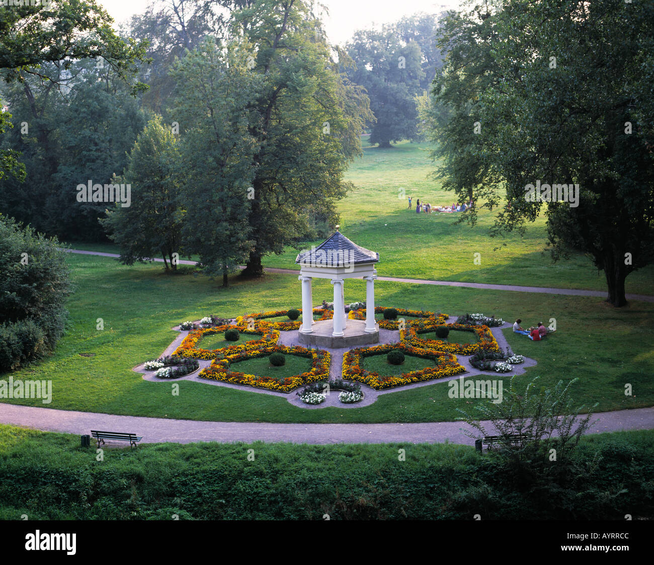 Musentempel im Tiefurter Landschaftspark in Weimar, Thueringen Stock ...
