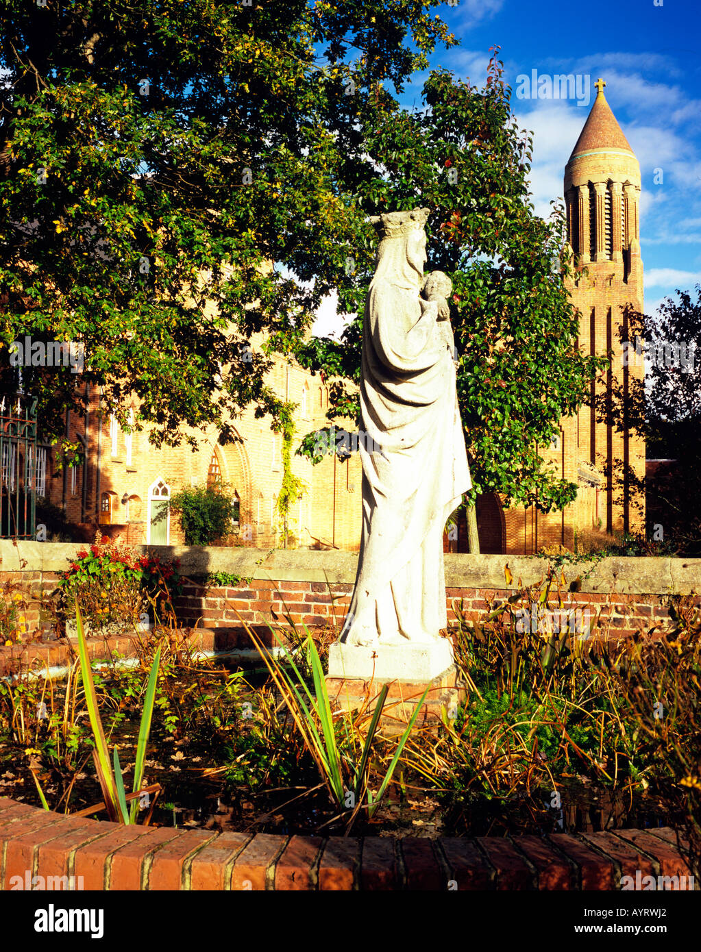 Quarr abbey isle of wight autumn hi-res stock photography and images ...