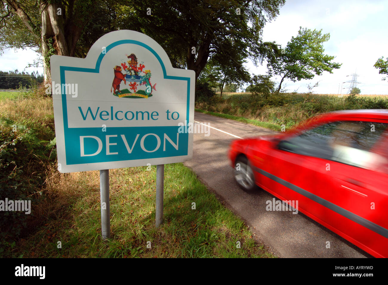 Devon, Welcome to Devon sign and car, Devon Britain UK Stock Photo - Alamy
