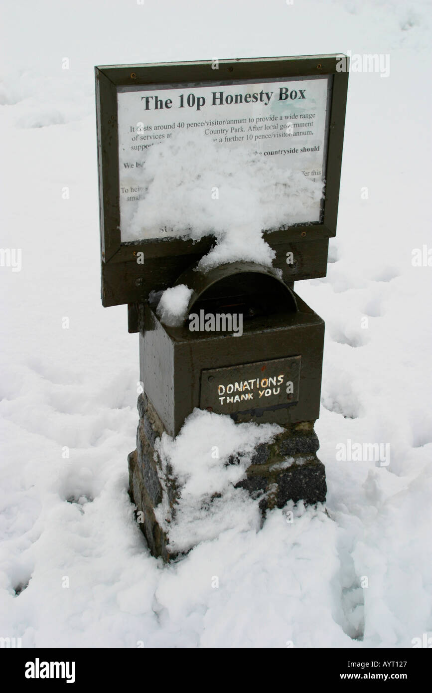 Collection can coins hi-res stock photography and images - Alamy