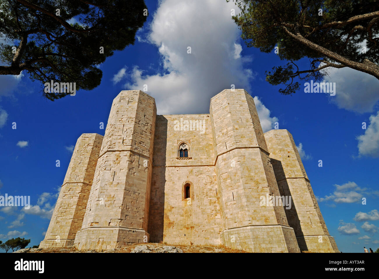 Castel del Monte (Castle of the Mount), Apulia, Southern Italy Stock ...