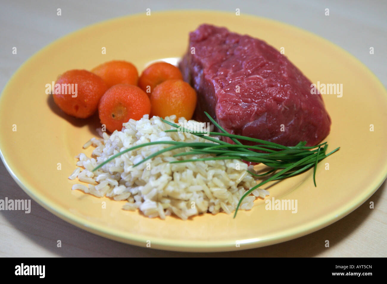 Ungekochtem hi-res stock photography and images - Alamy