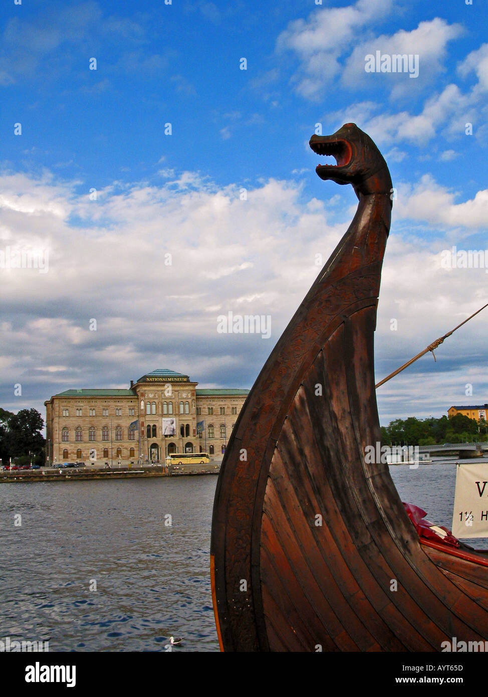 Wikinger ship Stock Photo - Alamy