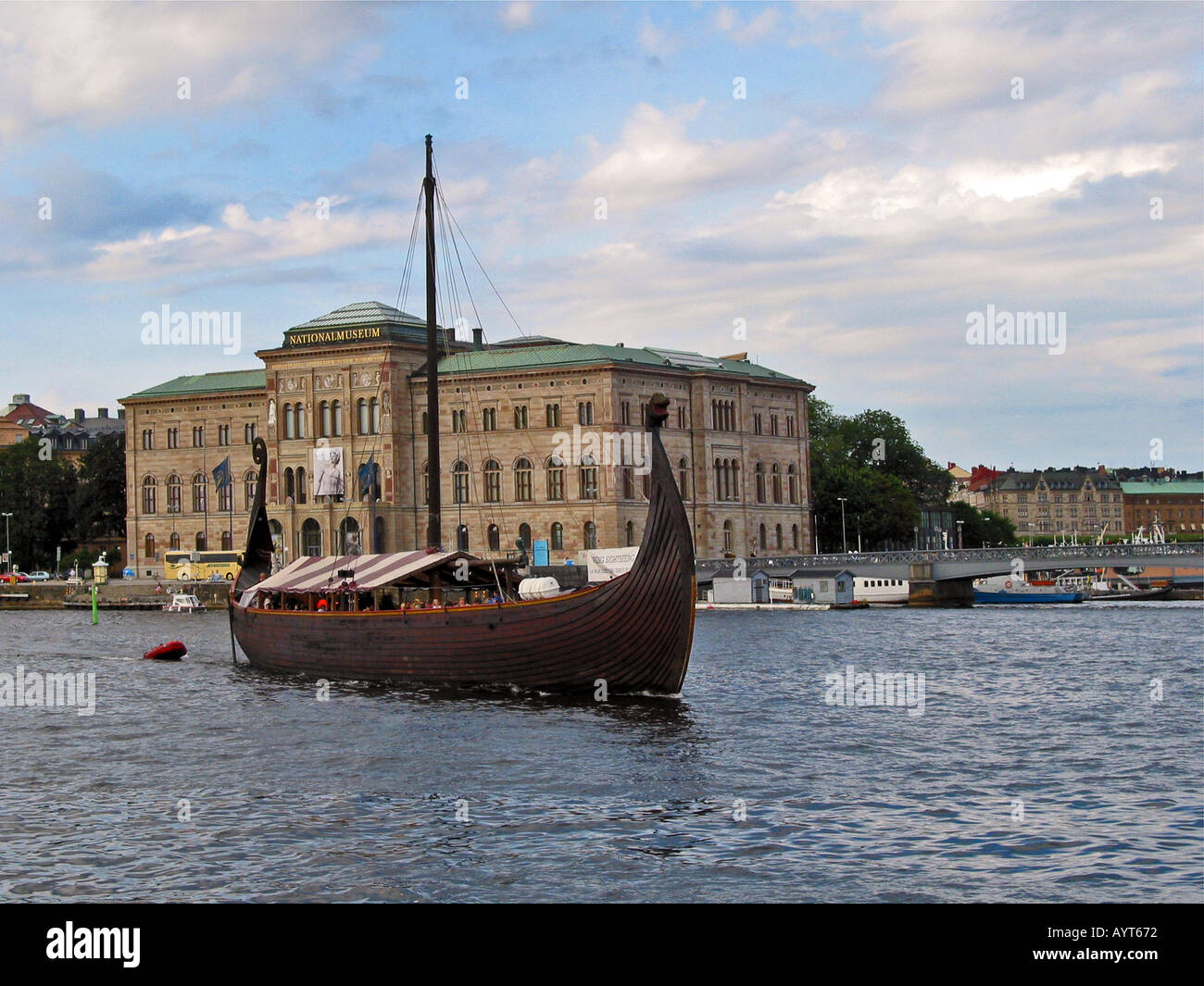 Wikinger ship Stock Photo - Alamy