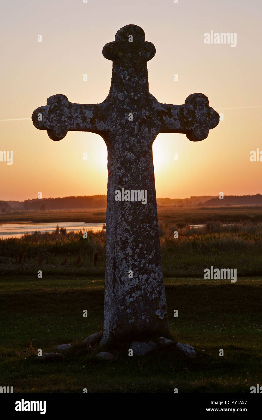 Viking cross hi-res stock photography and images - Alamy