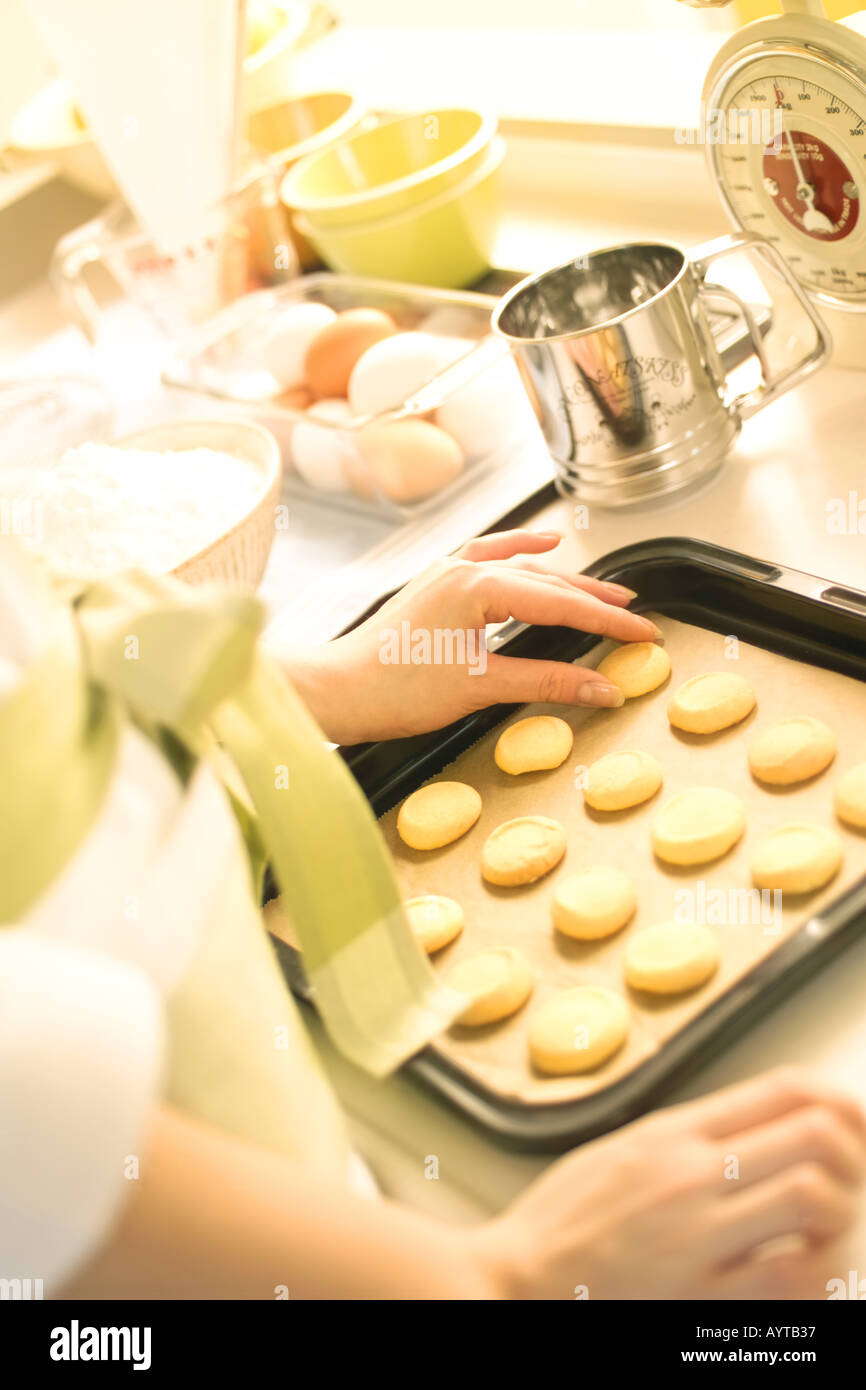 Hands making cookies hi-res stock photography and images - Alamy