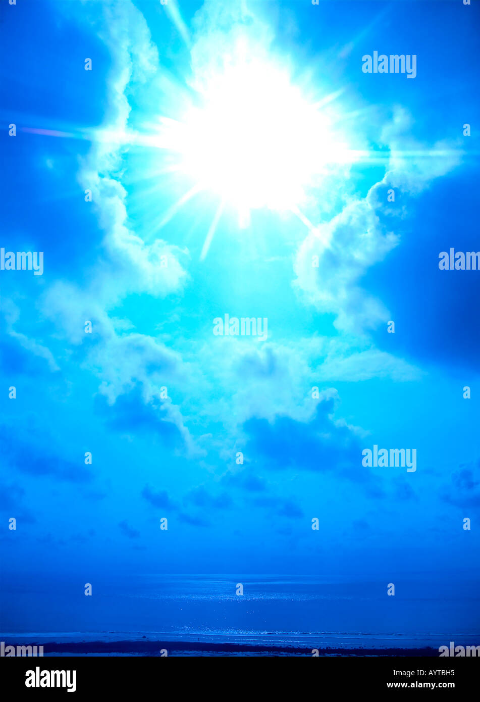 Bright light shining through clouds Stock Photo - Alamy