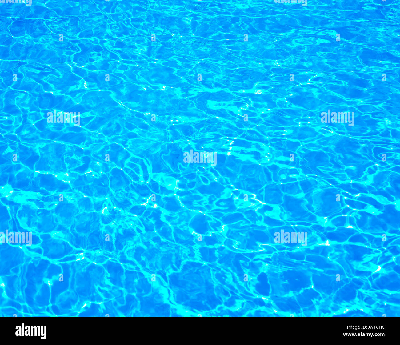 Crystal clear blue water Stock Photo - Alamy