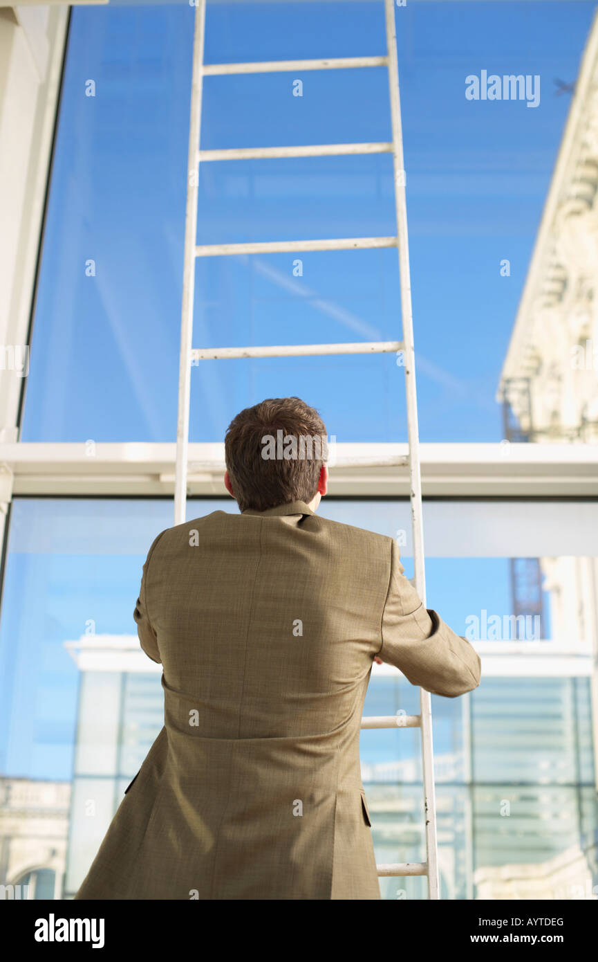 Urbane climbing hi-res stock photography and images - Alamy