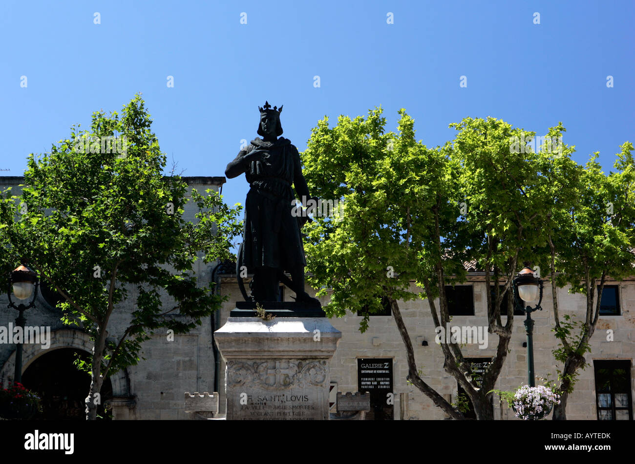 Statue of St Louis (King Louis IX of France), Aigues Mortes, Languedoc ...