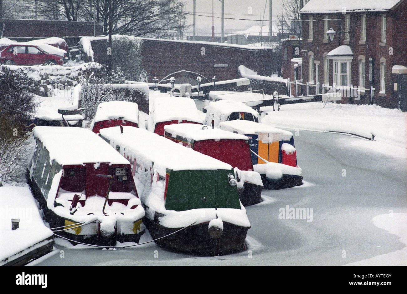 1990s britain hi-res stock photography and images - Alamy