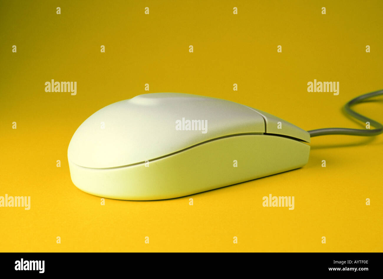 White computer mouse Stock Photo - Alamy