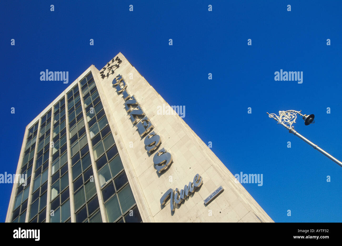 Office building near quay on hi-res stock photography and images - Alamy