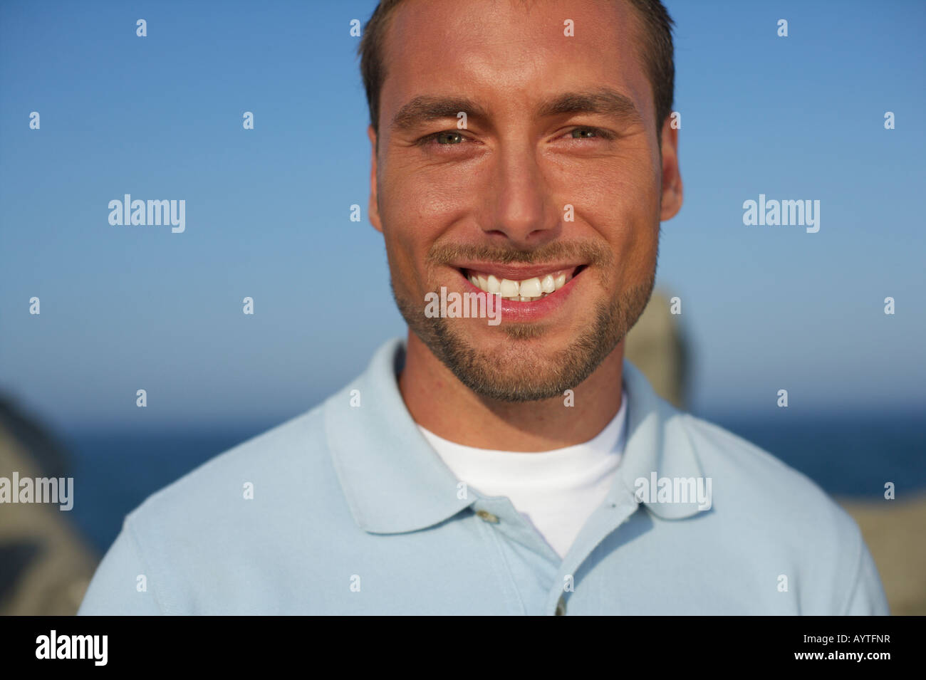 Truncated head hi-res stock photography and images - Alamy
