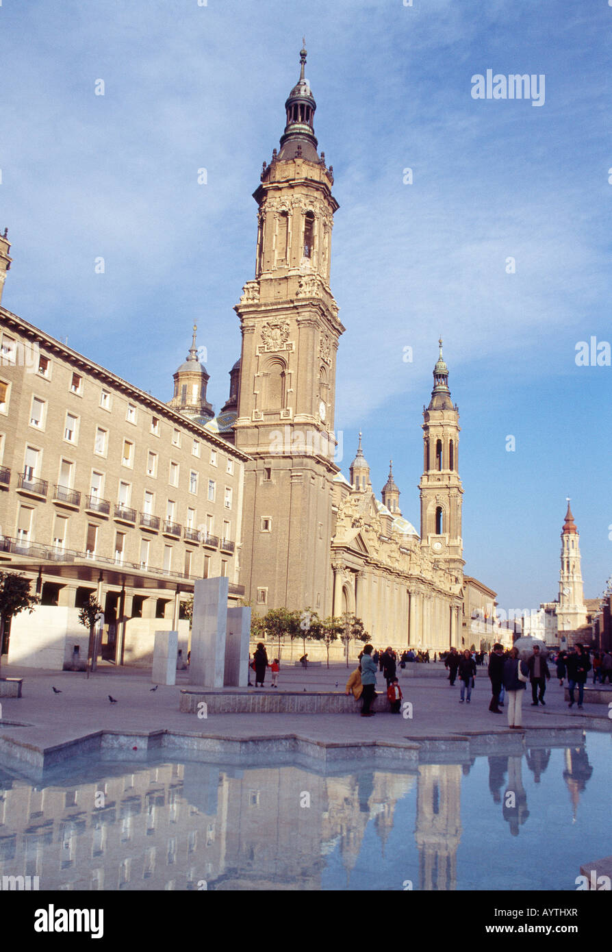 Arquitectura del pilar del templo hi-res stock photography and images ...