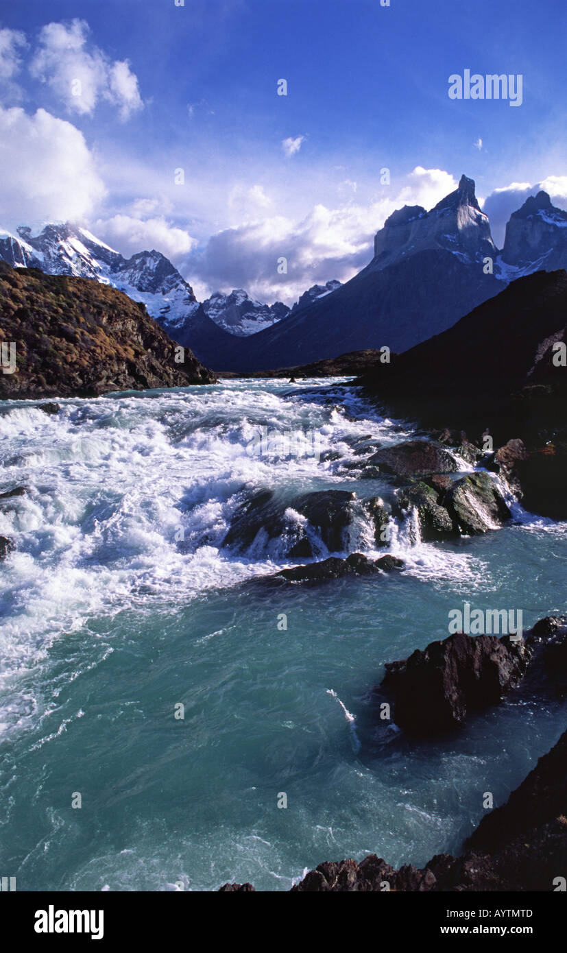 Rio Paine beneath the Cuernos del Paine, Torres del Paine National Park ...