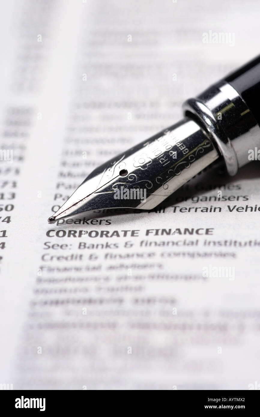 Steel sharp nib writing pen hi-res stock photography and images - Alamy