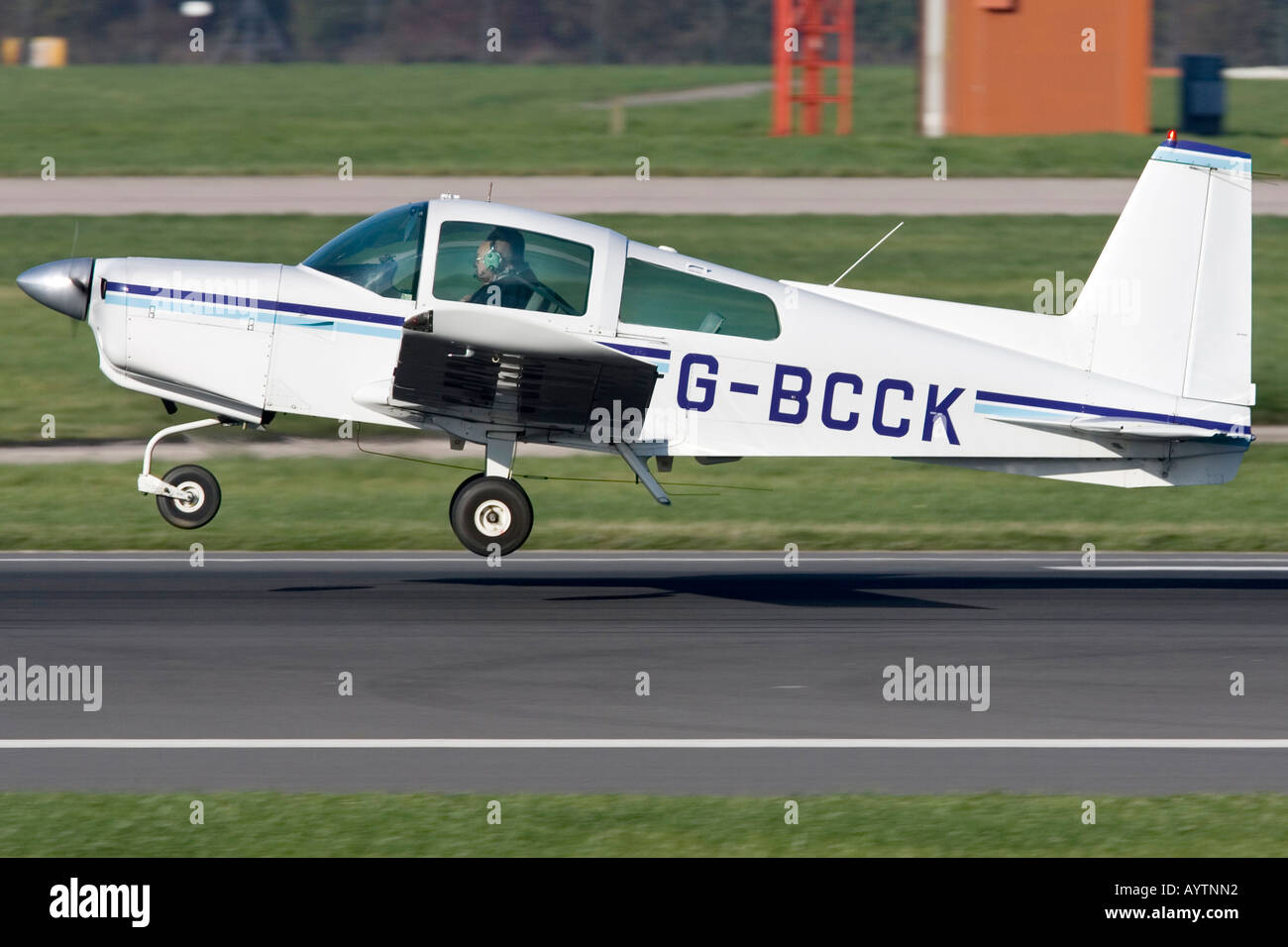 Single engined turbo prop pilot trainer plane Stock Photo - Alamy