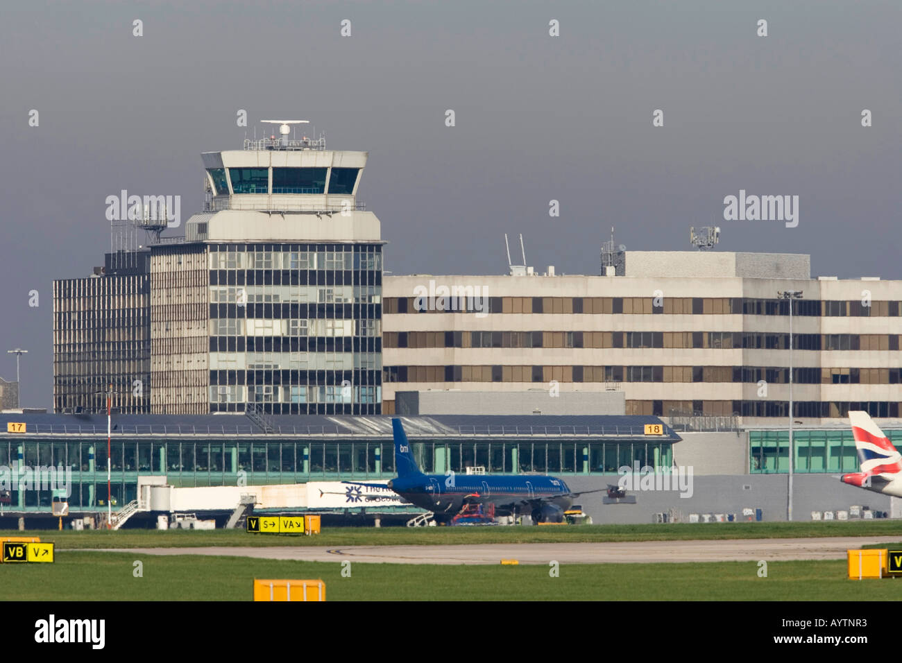Manchester Airport control tower Stock Photo - Alamy