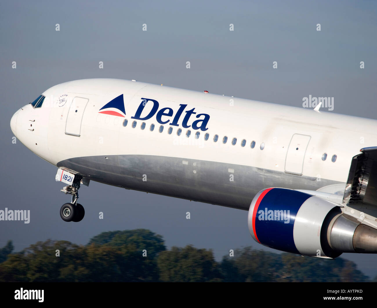 Delta Boeing 767 Stock Photo - Alamy