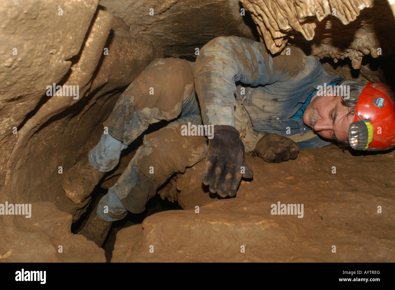 Caver spelunking hi-res stock photography and images - Alamy