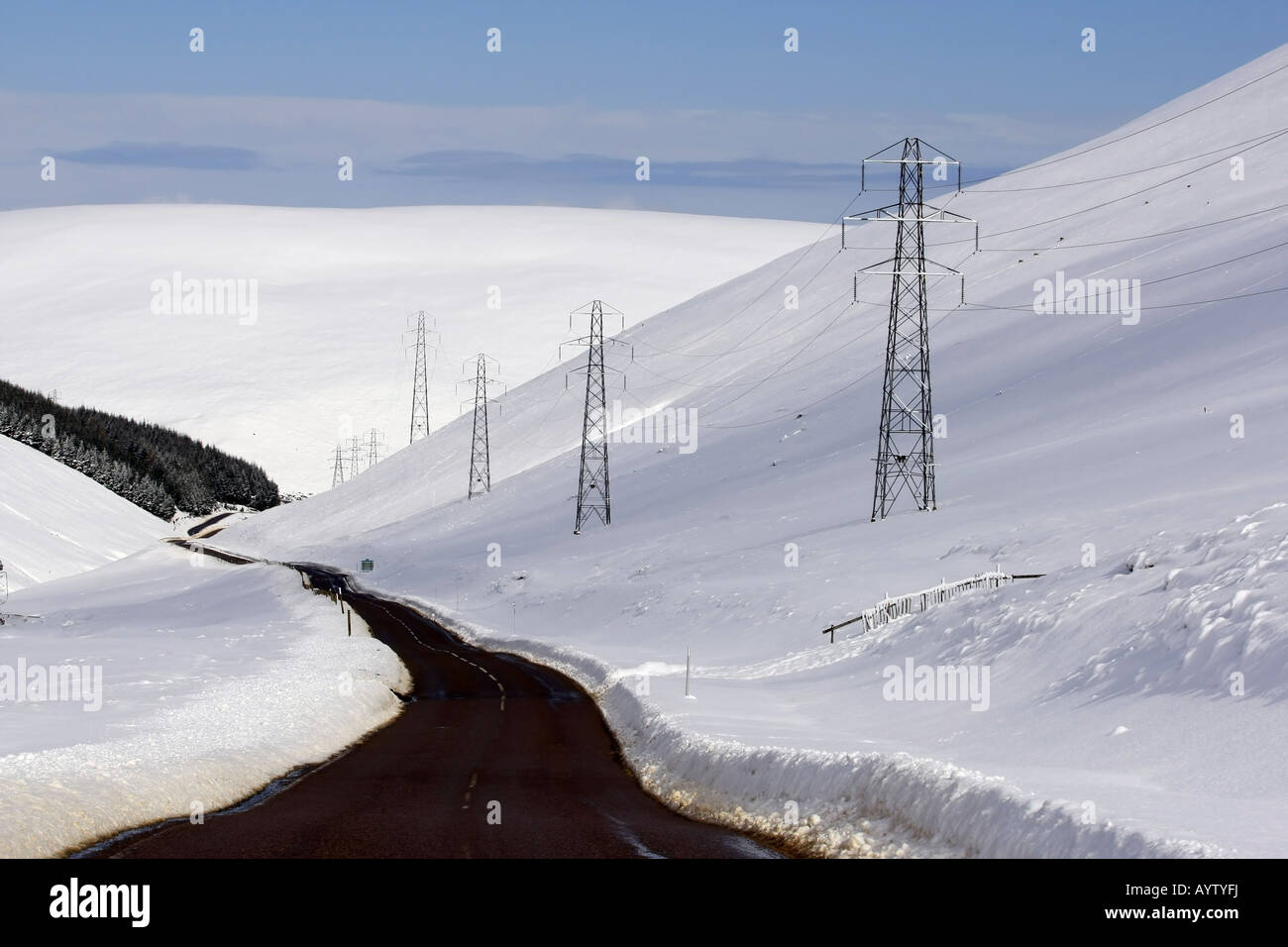 The A939 Lecht Road, running from Cockbridge to Tomintoul, Scotland ...