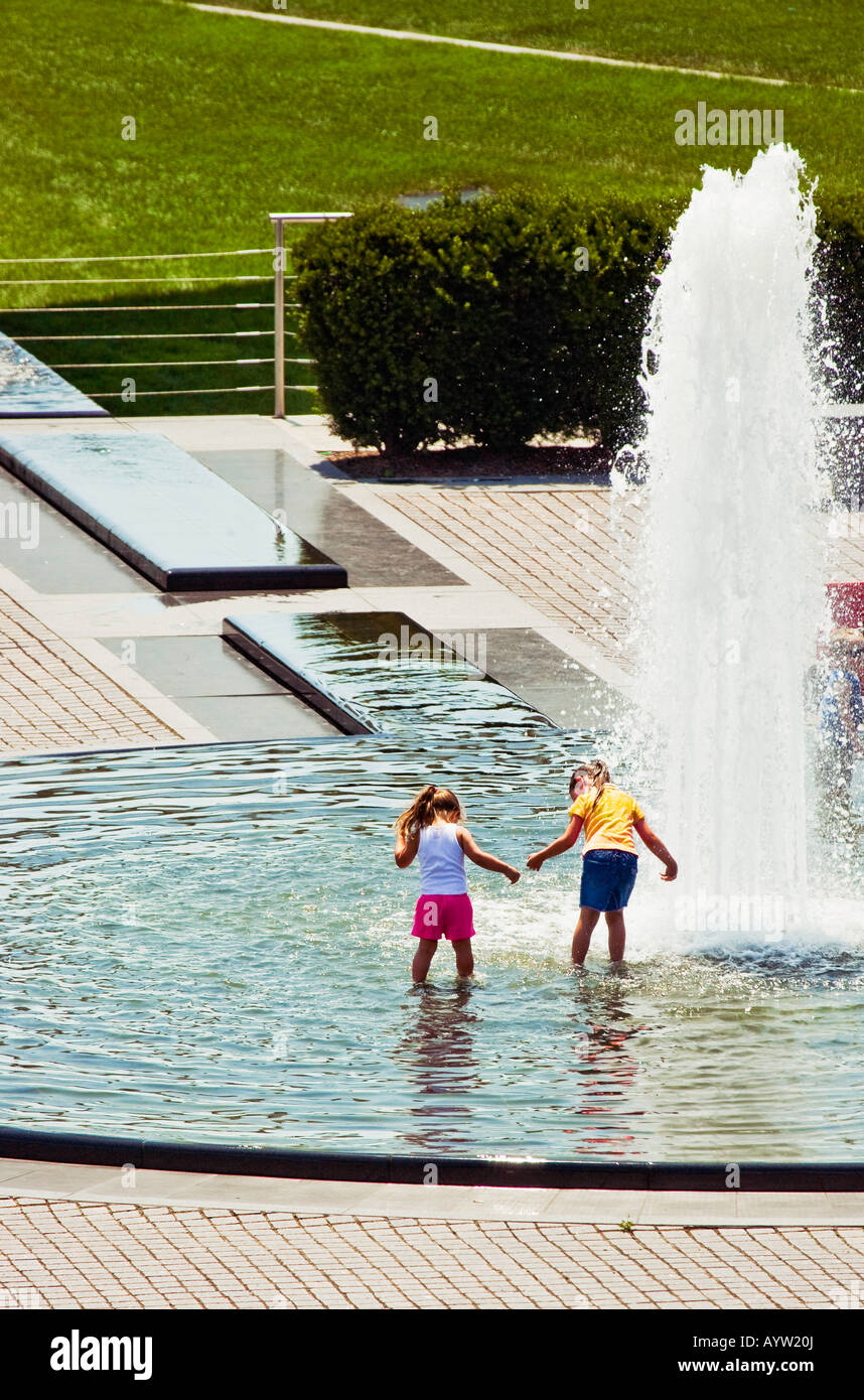 Children water fountain hi-res stock photography and images - Alamy