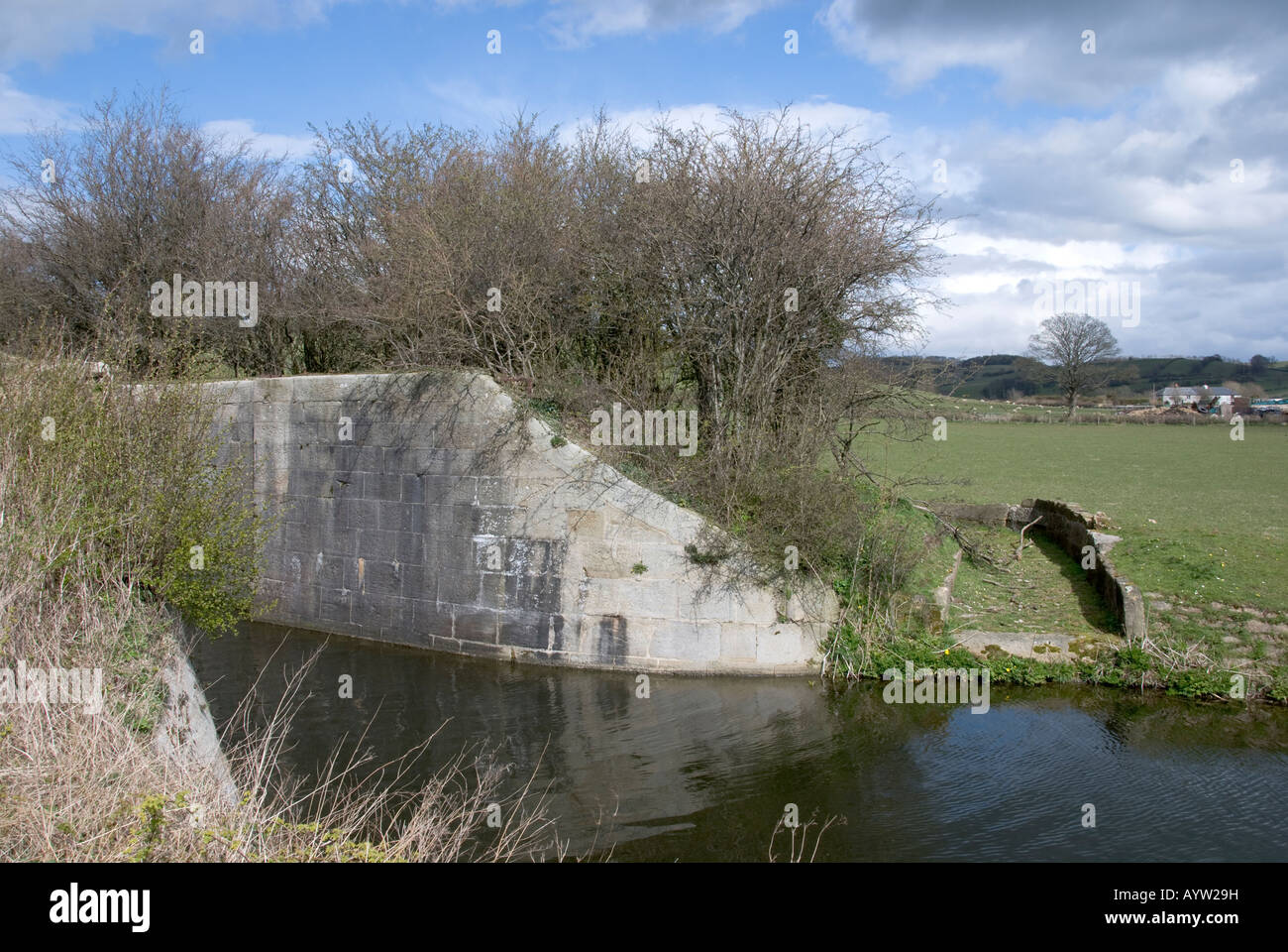 Tewitfield locks lancaster canal hi-res stock photography and images ...