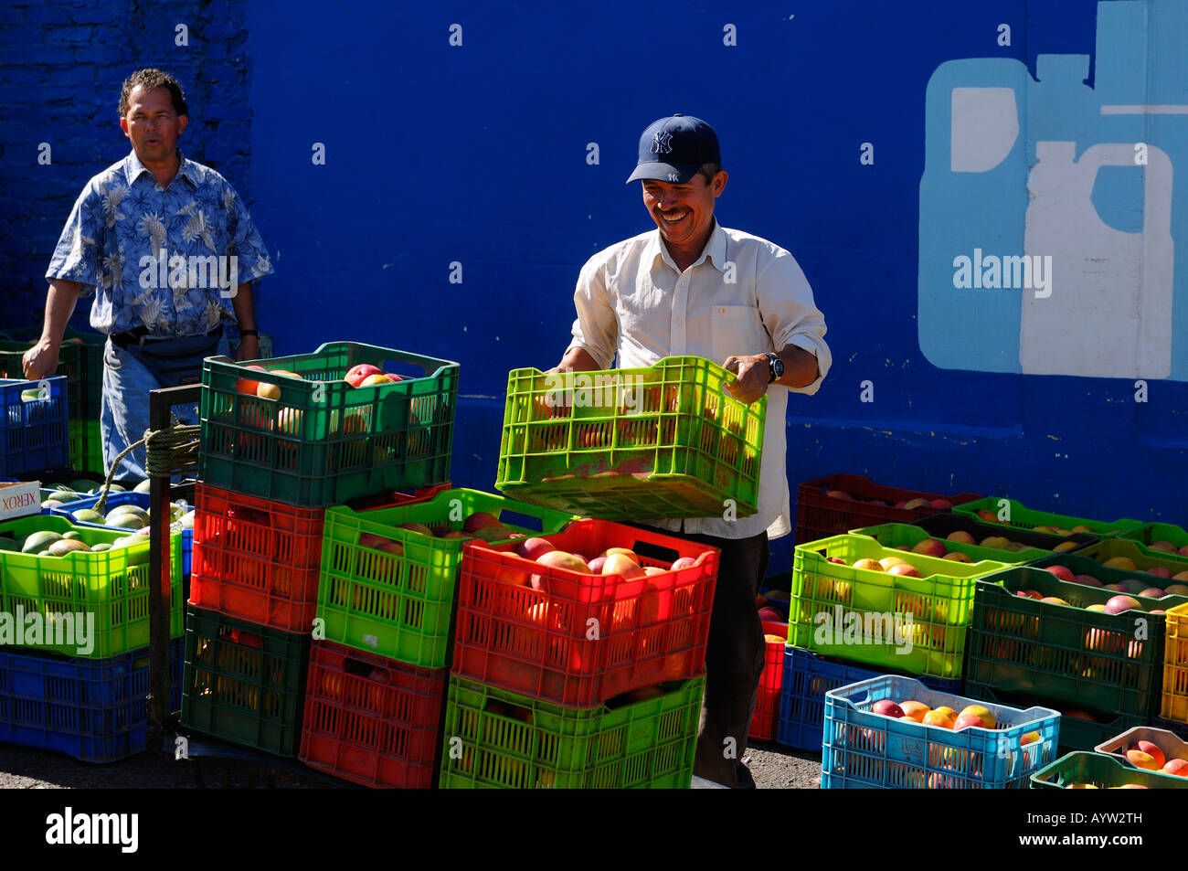 Stacking fruit boxes hi-res stock photography and images - Alamy