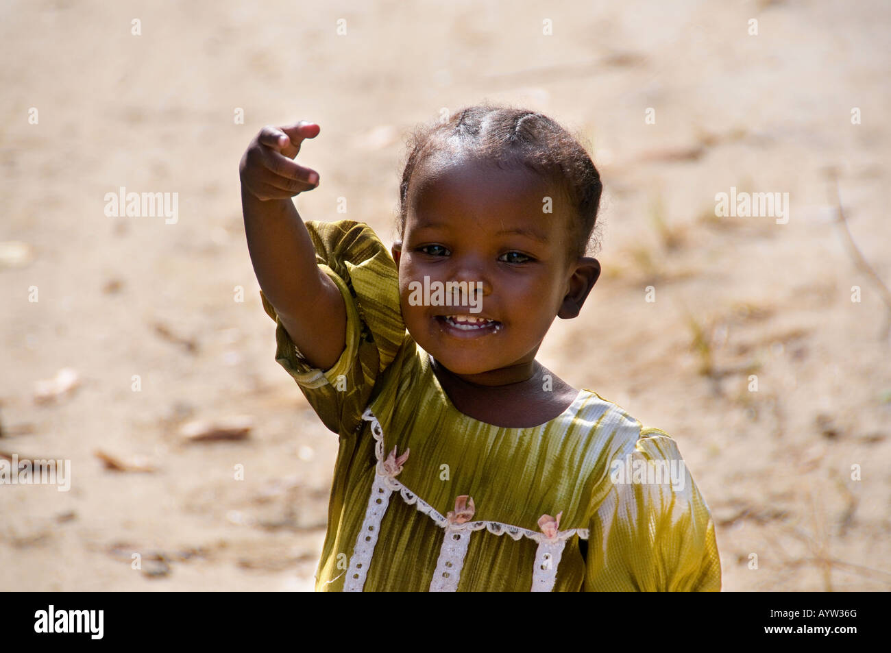 African girl with hand out begging Stock Photo - Alamy