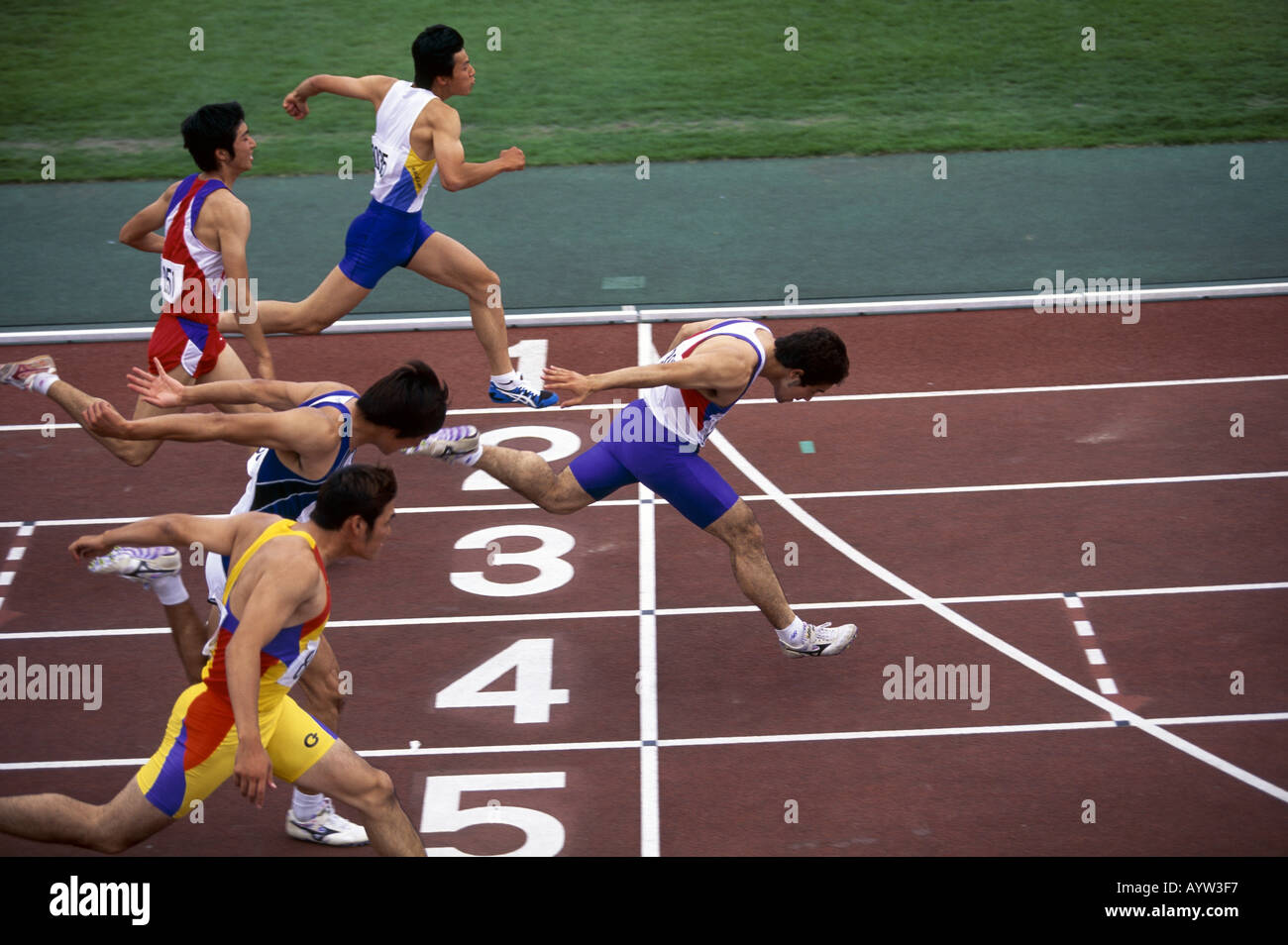 Track and field sprint profile hi-res stock photography and images - Alamy