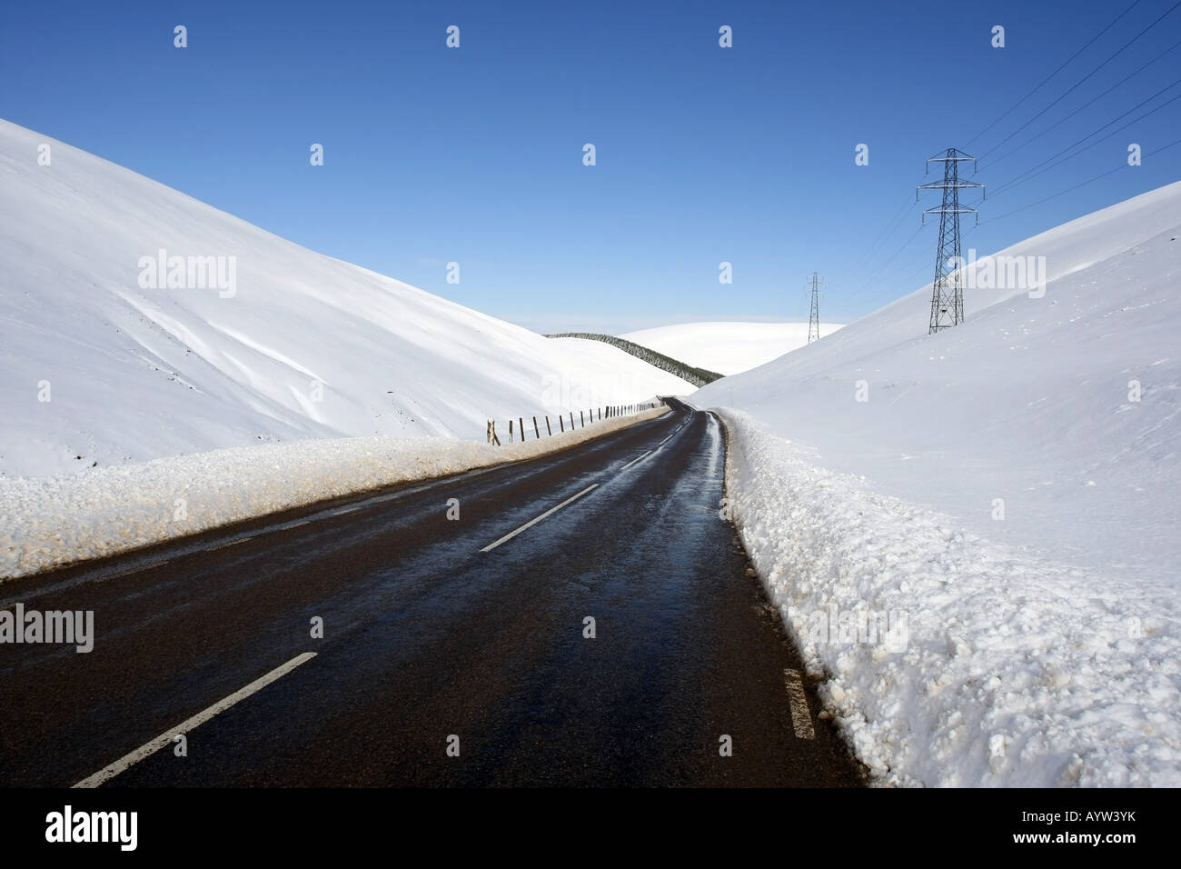 The A939 Lecht Road, running from Cockbridge to Tomintoul, Scotland ...