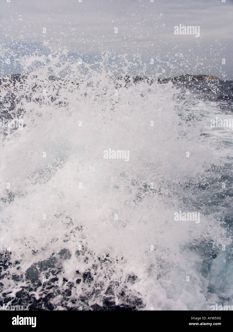 Violent waves hi-res stock photography and images - Alamy