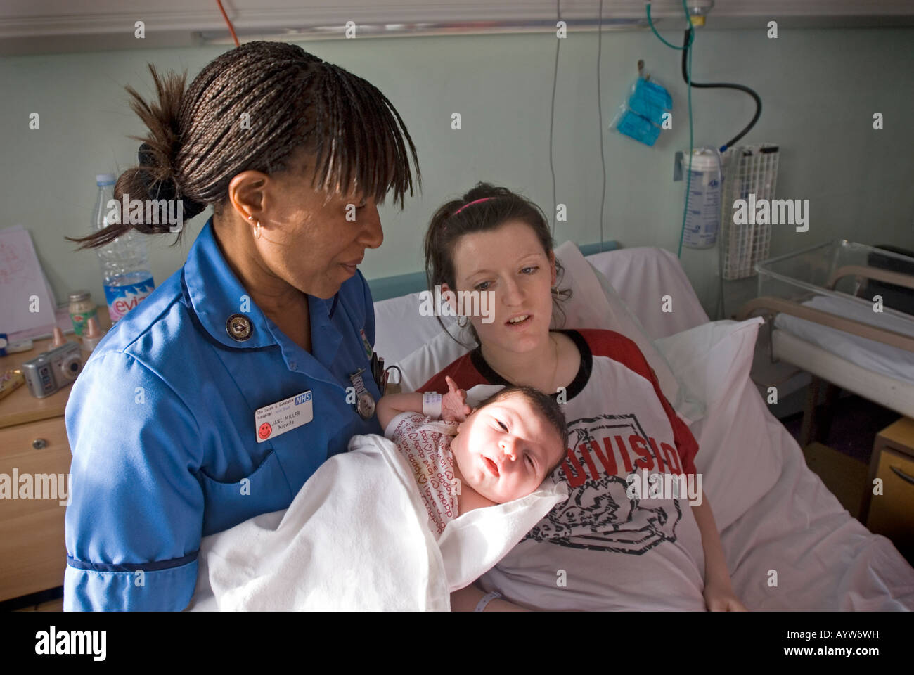 Midwife uk black hi-res stock photography and images - Alamy