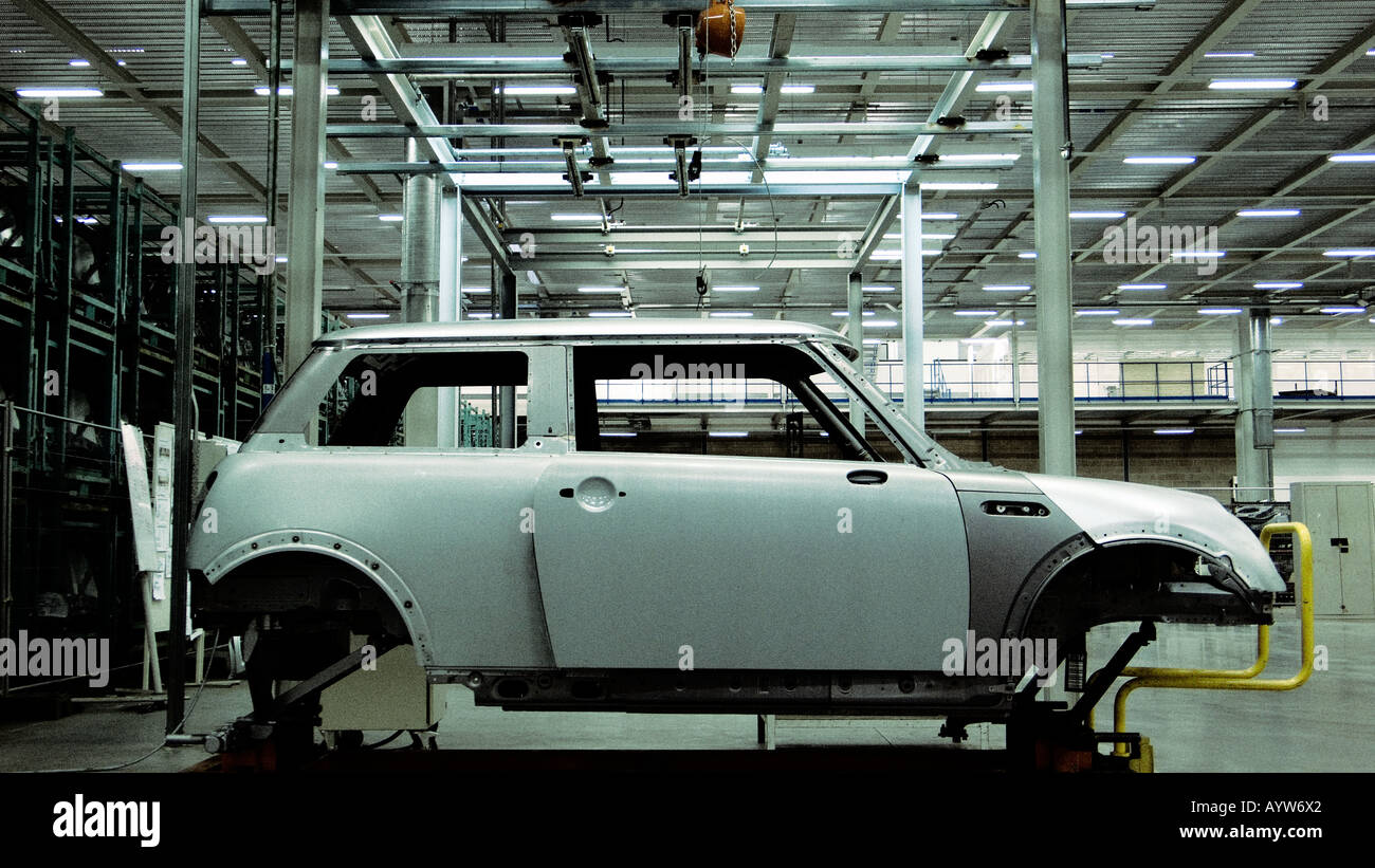 Mini being manufactured in the factory Stock Photo - Alamy