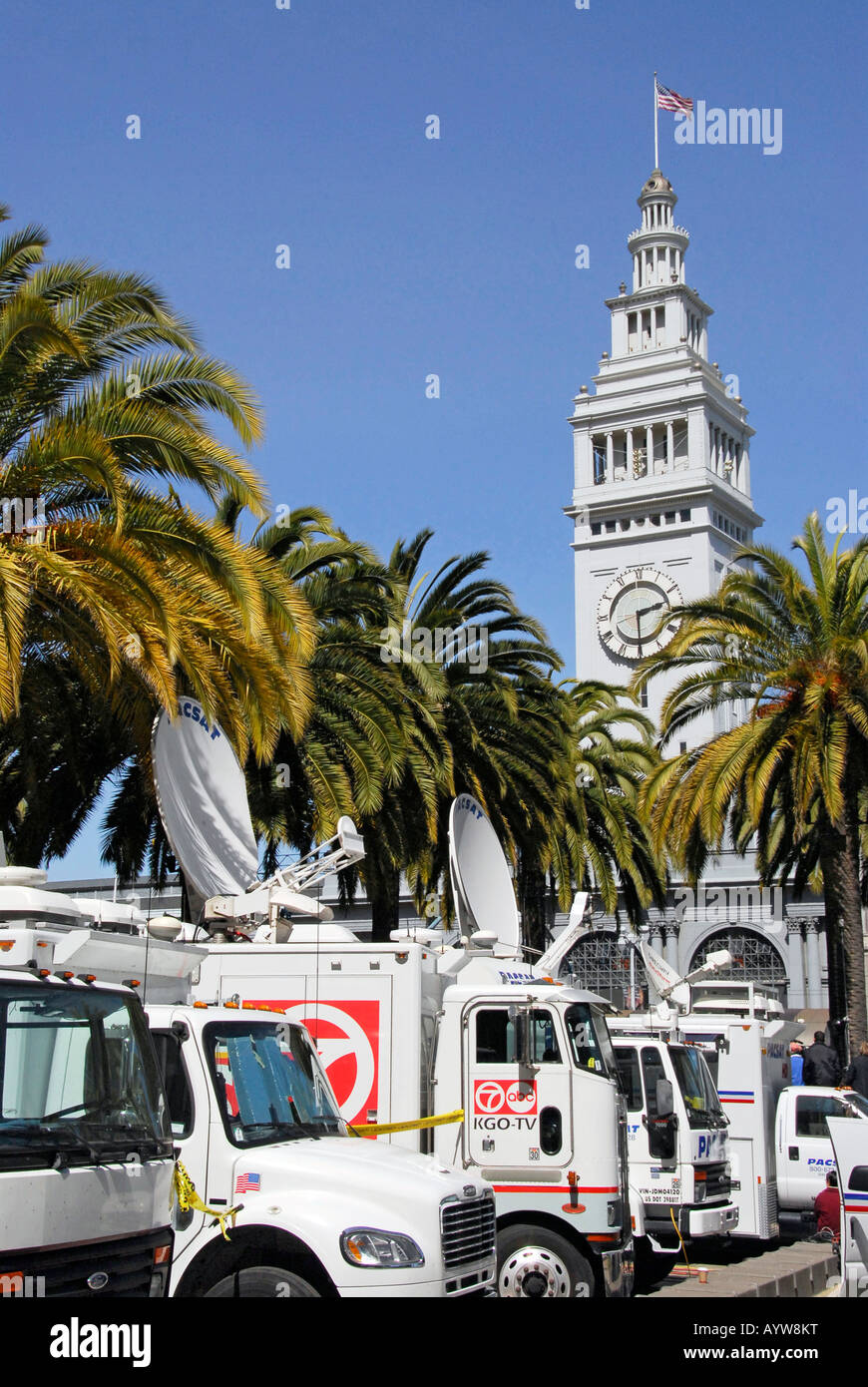 "TV news satellite transmission trucks, San Francisco Stock Photo - Alamy