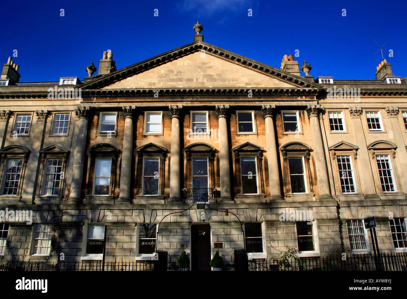 Queen square bath hi-res stock photography and images - Alamy