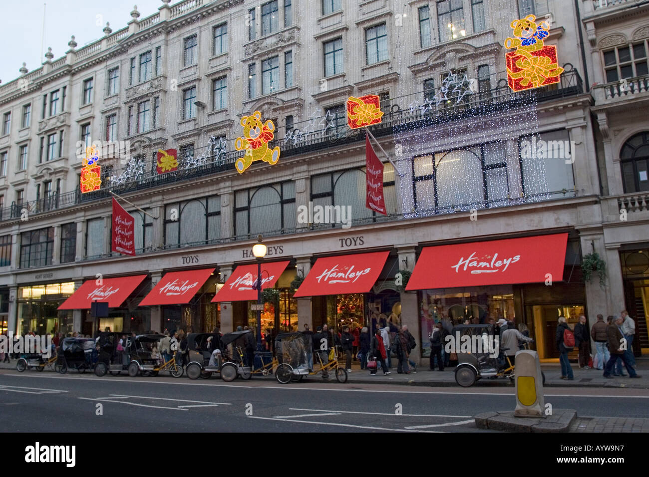 Hamleys toy store in london hi-res stock photography and images - Alamy