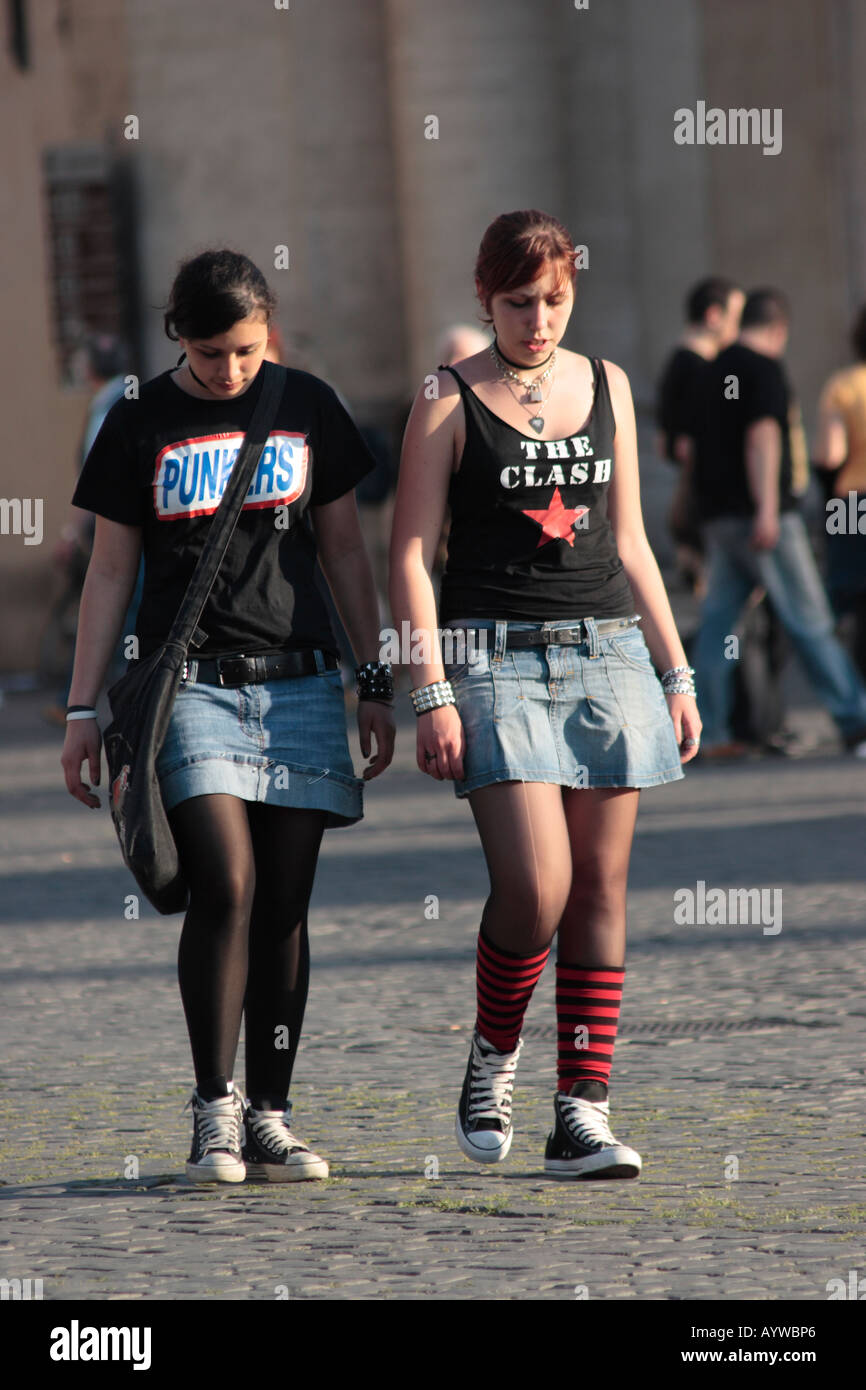 Girls, Teenagers, Rome, Italy Stock Photo - Alamy