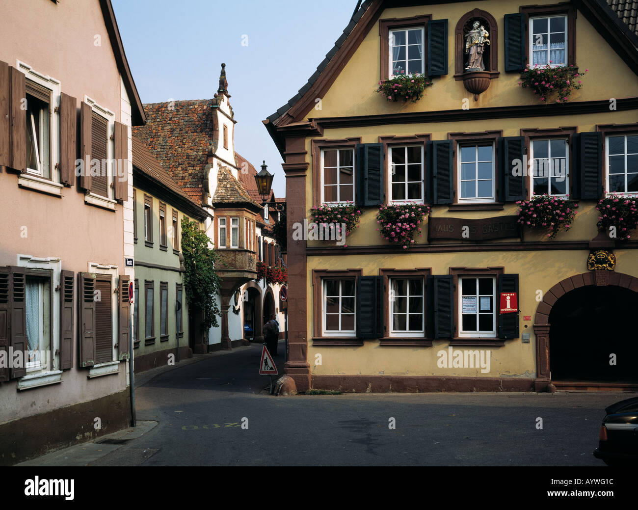 Altstadtgasse, Haus des Gastes, Weingut, Sankt Martin, Deutsche ...