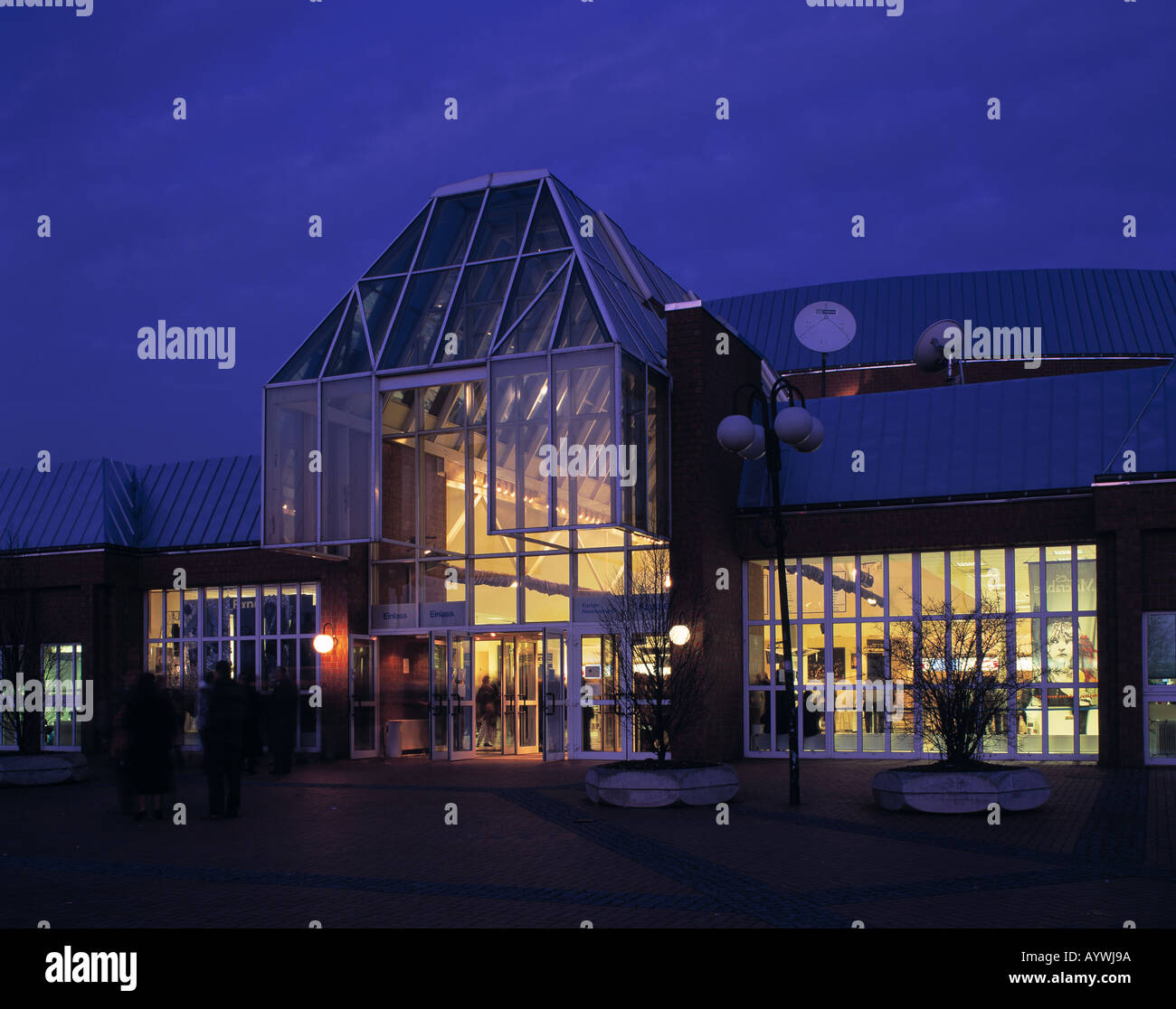Musicaltheater Starlight Express bei Nacht, Bochum, Ruhrgebiet ...
