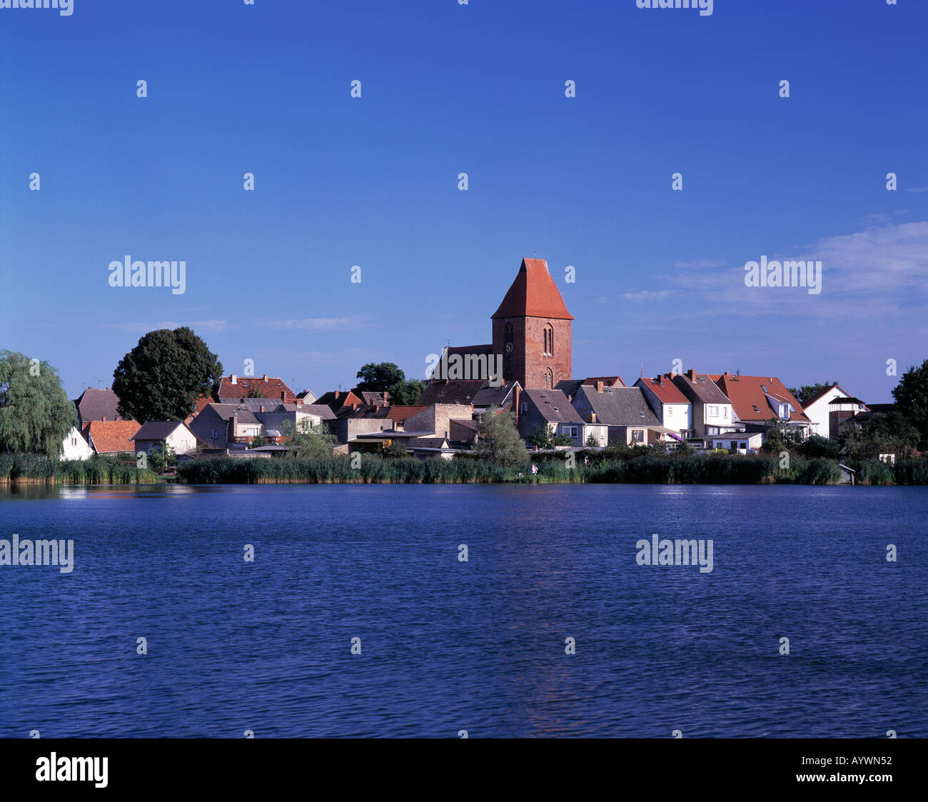 Abendstimmung am Crivitzer See, Stadtpanorama, Stadtkirche, Crivitz ...