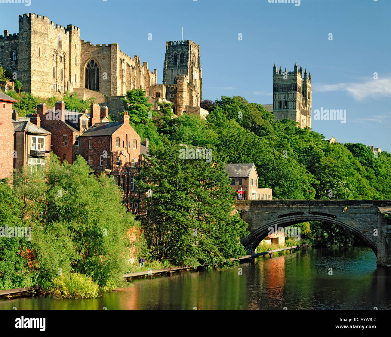 GB DURHAM CASTLE CATHEDRAL AND RIVER WEAR Stock Photo: 9822817 - Alamy