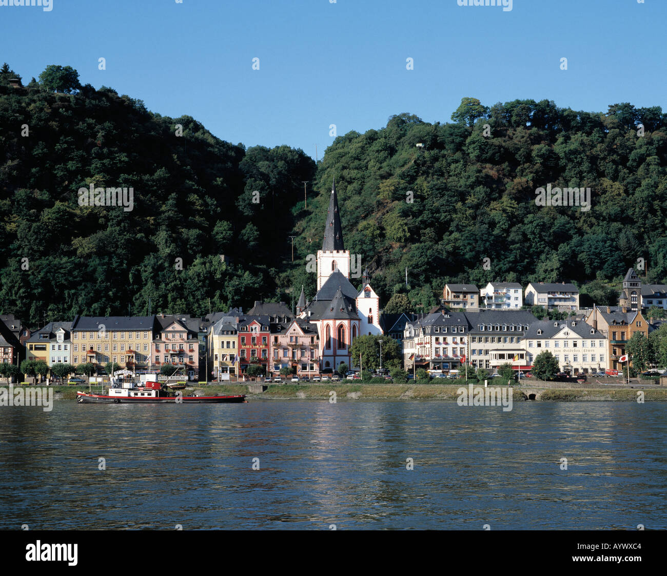Stadtpanorama mit Kirche in St. Goar, Rhein, Rheinland-Pfalz Stock ...