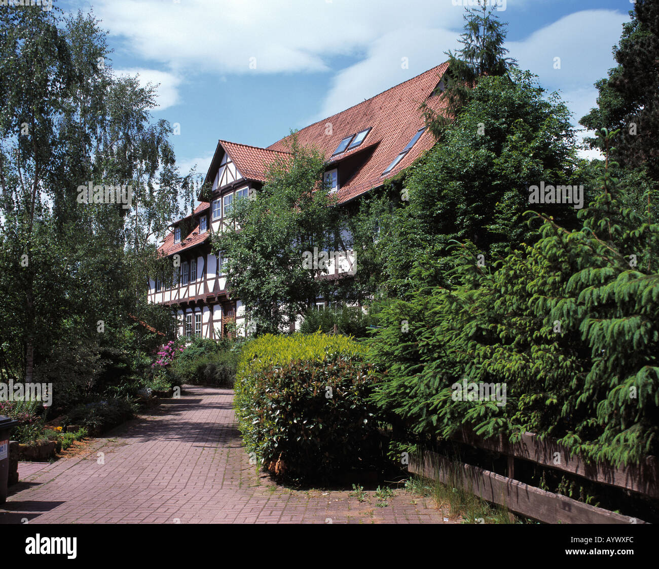 Herrenhaus hinter Baeumen versteckt, Herrensitz von Campe in ...