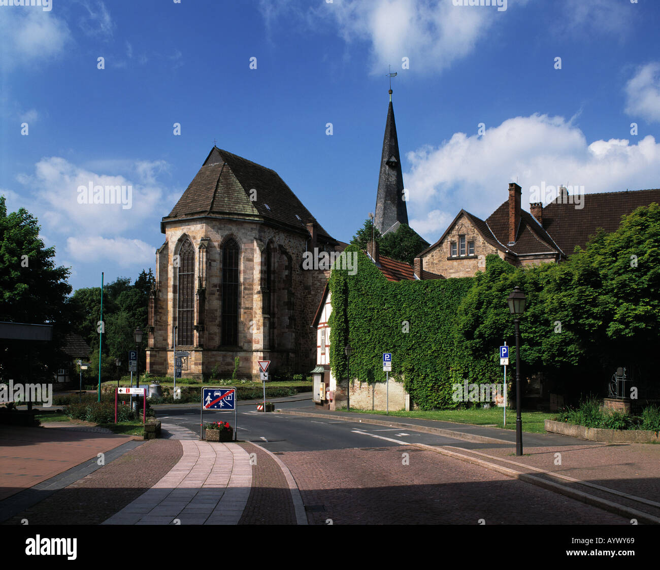 St. Johanniskirche in Uslar, Solling, Weserbergland, Niedersachsen ...