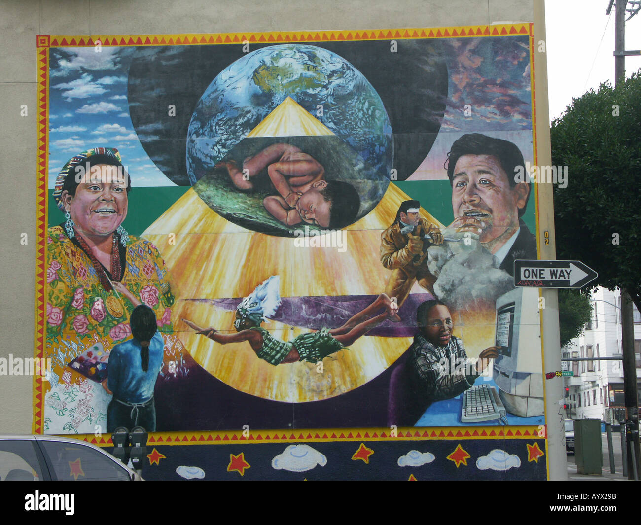 Mission street murals hi-res stock photography and images - Alamy