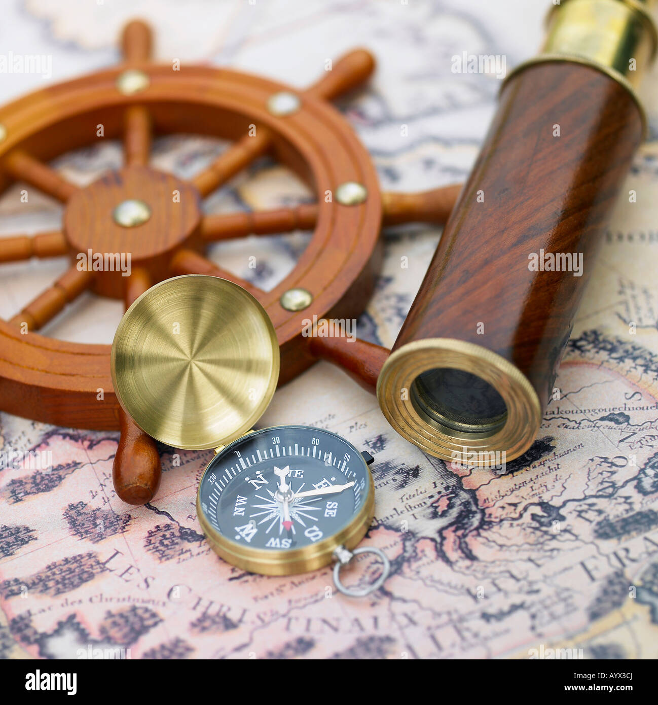 Map key compass hi-res stock photography and images - Alamy