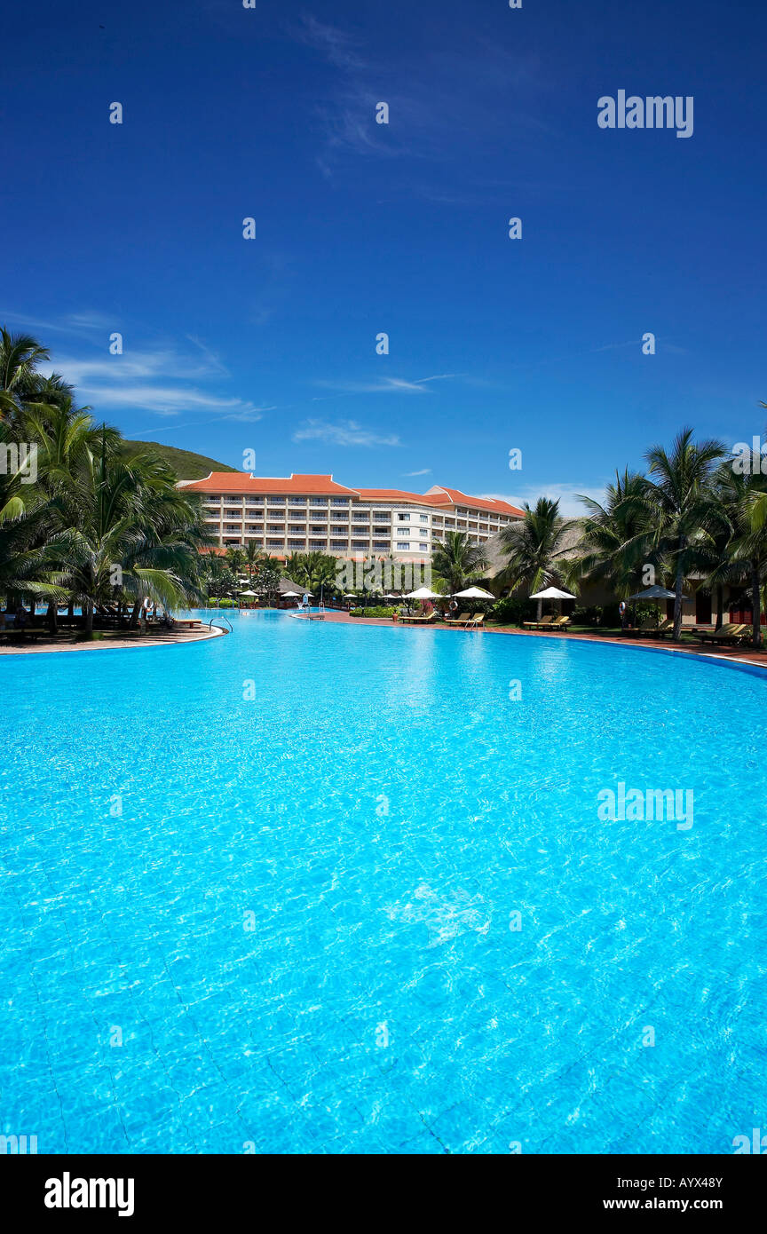 resort and swimming pool Stock Photo - Alamy