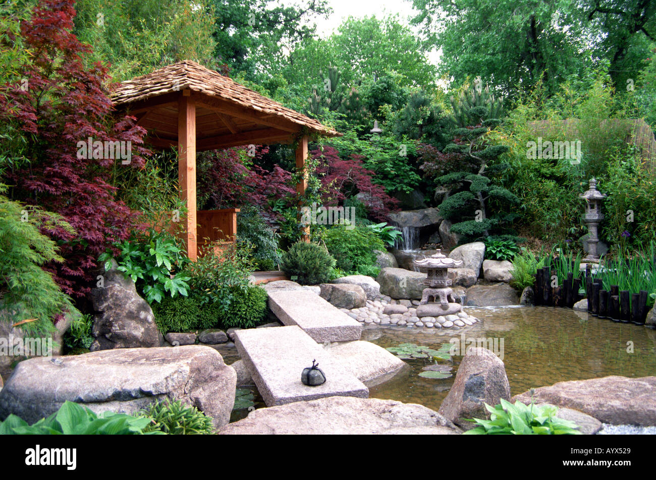 Japanese show garden at Chelsea Flower Show LONDON UK Stock Photo - Alamy